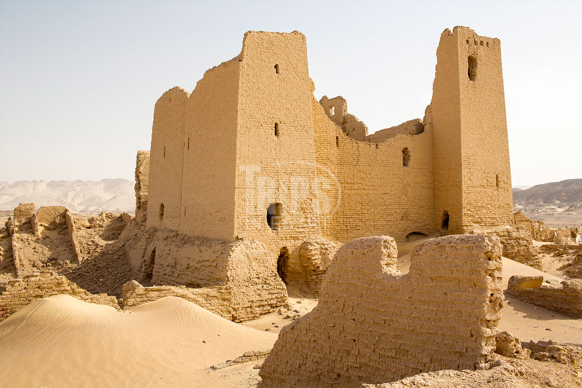 Kharga Oasis History - Kharga Attractions & Things to Do - Kharga Facts